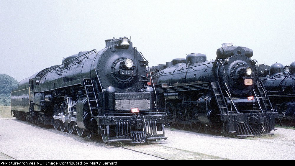 RDG 2124 and CN 5288 at the Original Steamtown